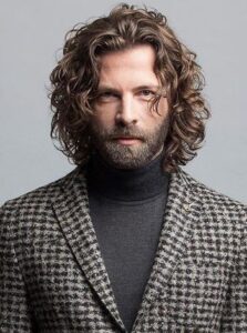 Tendências de Cortes de Cabelo Masculino Cacheado e Ondulado Para 2025 ...